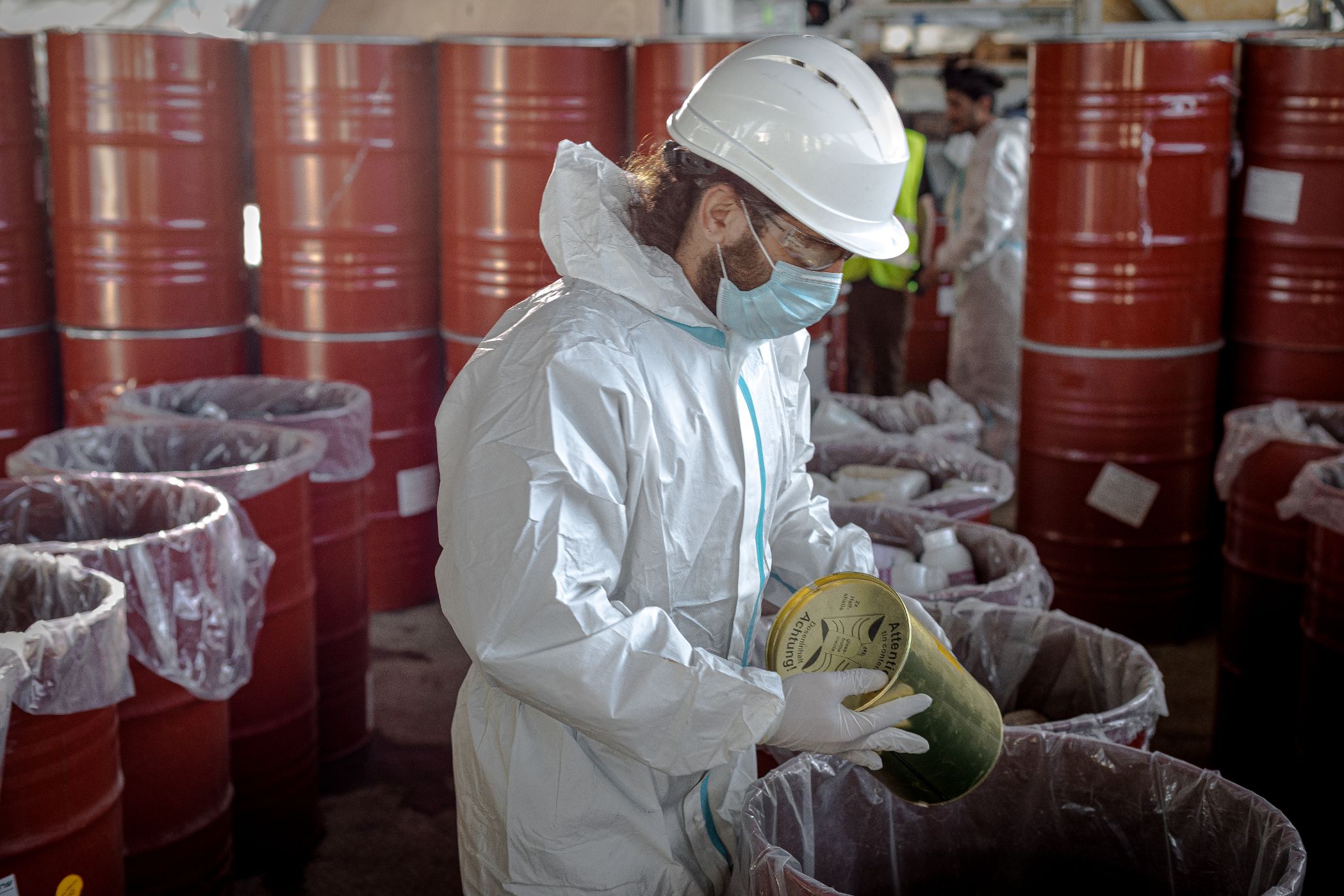 Laboratory Waste Disposal and Treatment | Ecology Services